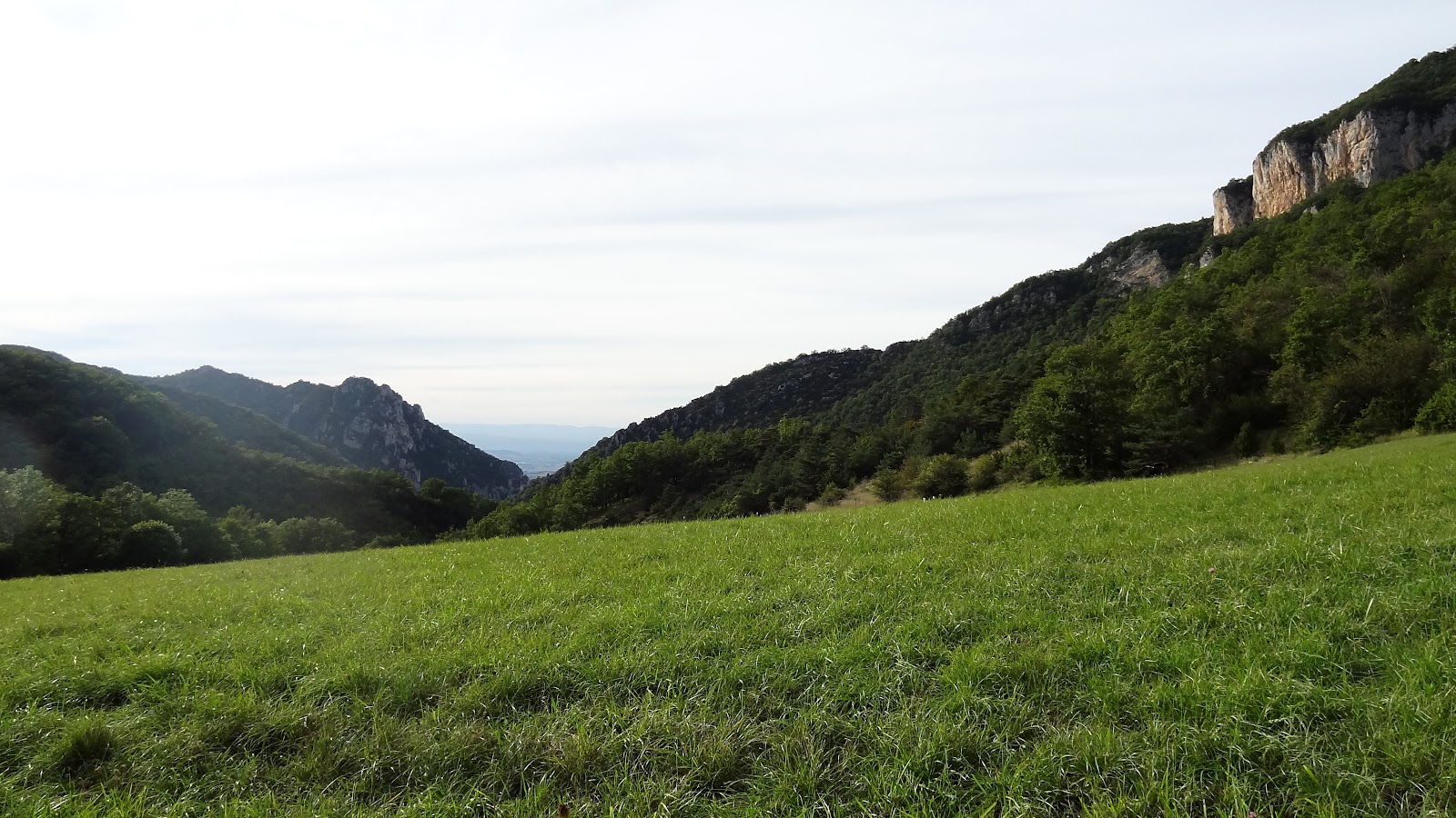 DROMESCAPE - Randonnées en Drôme et Escapades photographiques: Le Pré ...