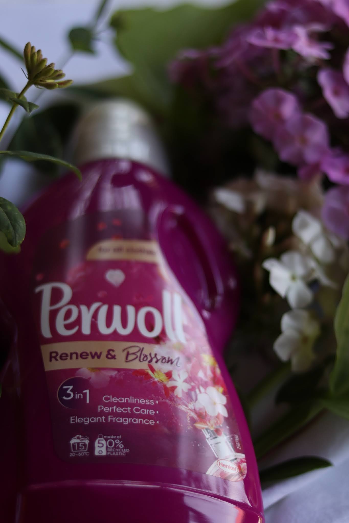 O îngrijire excelentă cu Perwoll Renew and Blossom - Elza's World