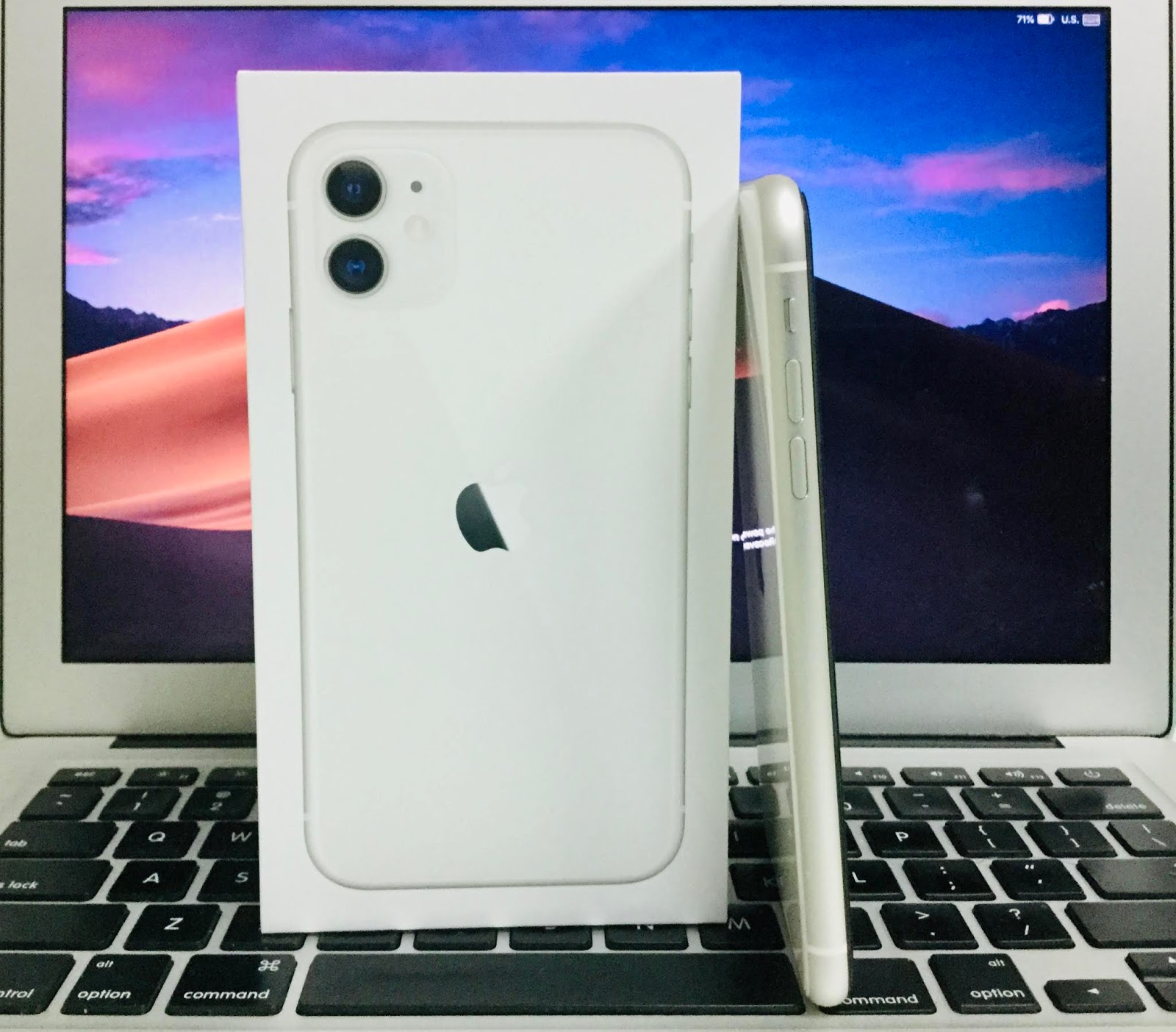 iPhone 11 Unboxing Review UAE Version - Ceddy's Random