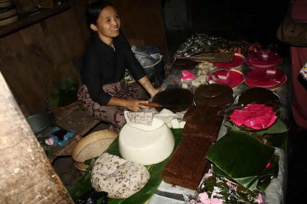 Ndas Borok (kepala borokan) atau Sikil Krowak (kaki luka menganga ...