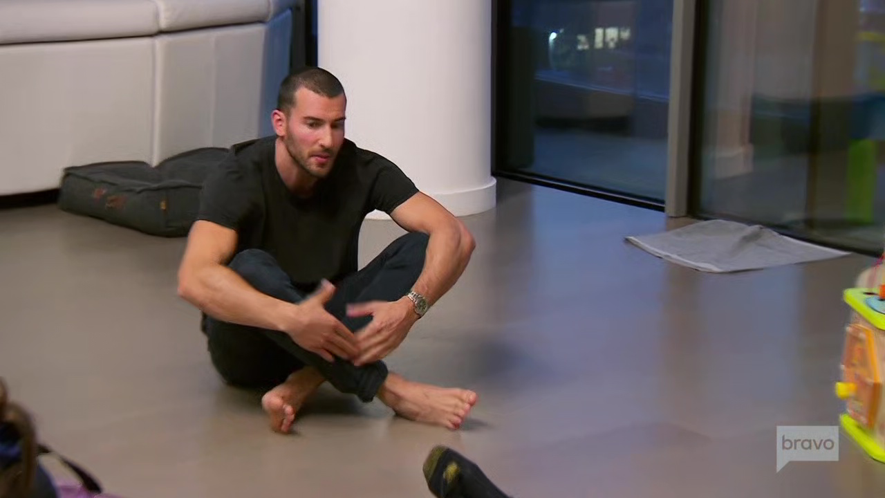 ausCAPS: Steve Gold shirtless in Million Dollar Listing New York 9-13 ...