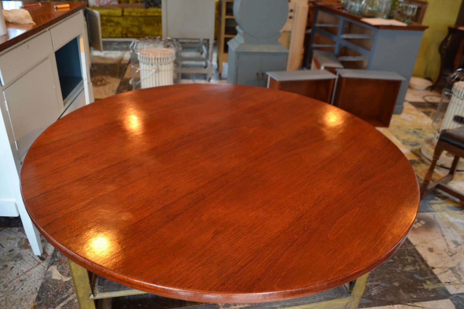 Heir and Space: Table Topping