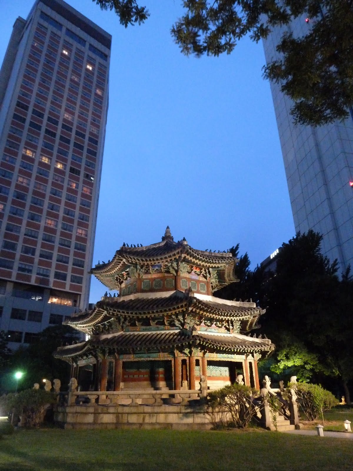 White sabbath: Fire dager i Seoul