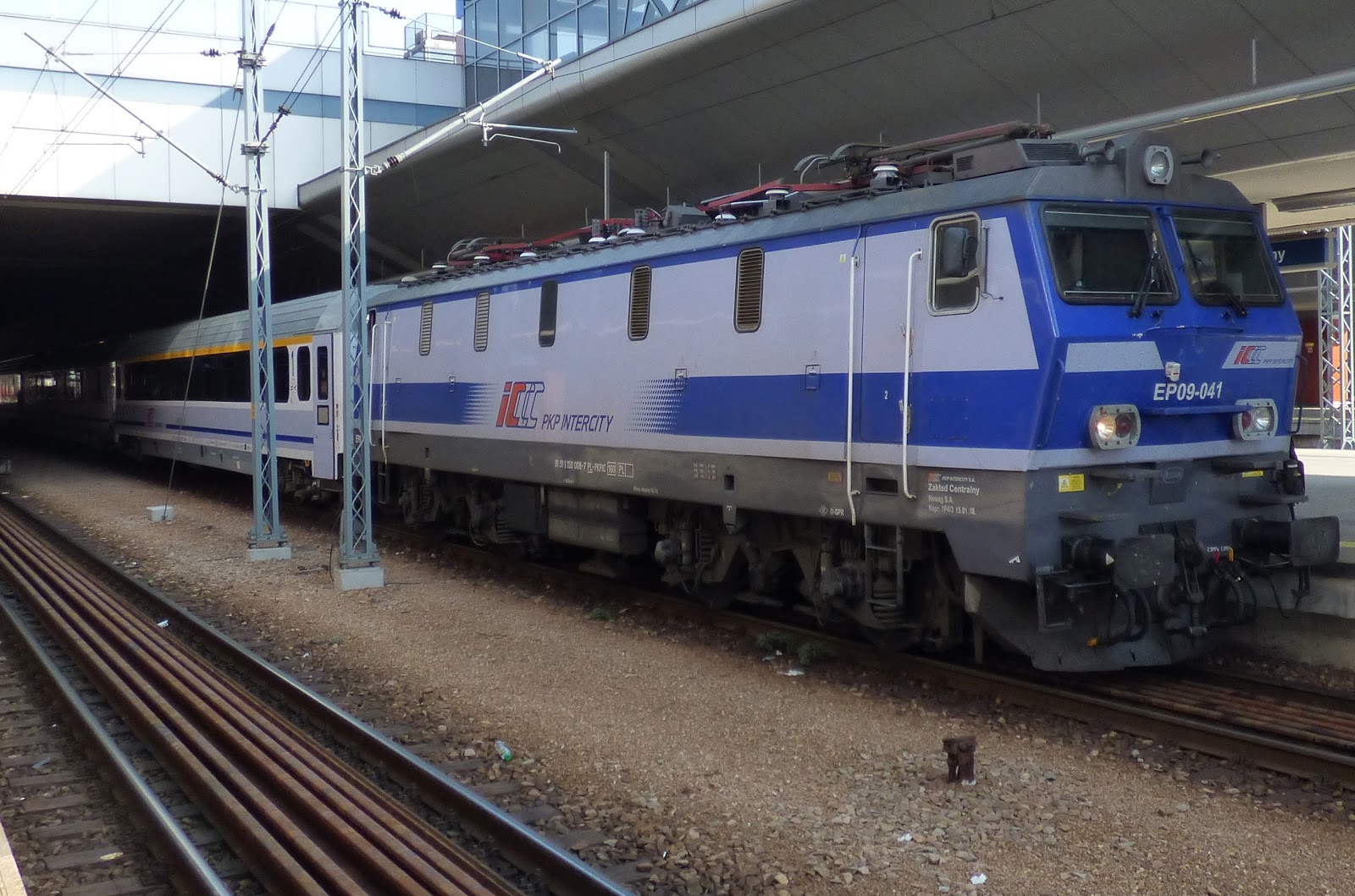 Viajar e descobrir: Polónia - Kraków - ICCC PKP Intercity EP 09-041 - Pafawag