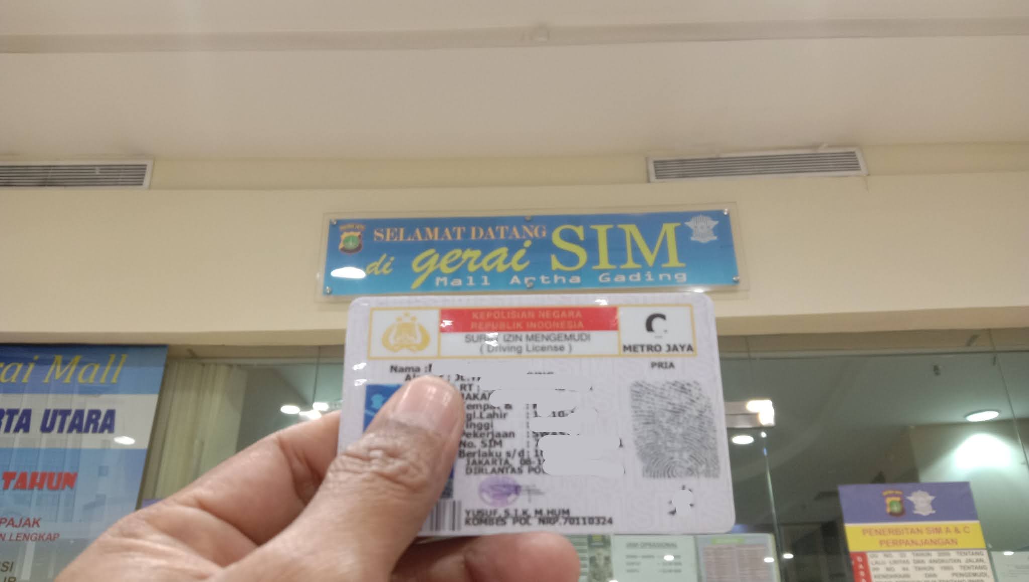 Ada yang Beda, Kini Model SIM Baru Lebih Kece Jika Dibandingkan dengan ...