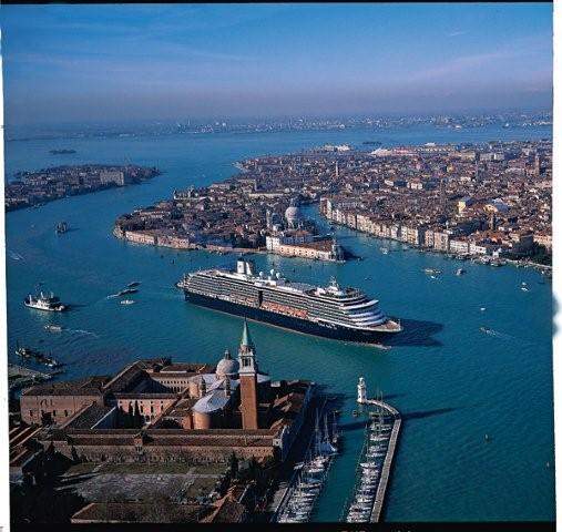 10 Oldest & Most Beautiful Maritime Ports in the Maritime World ...