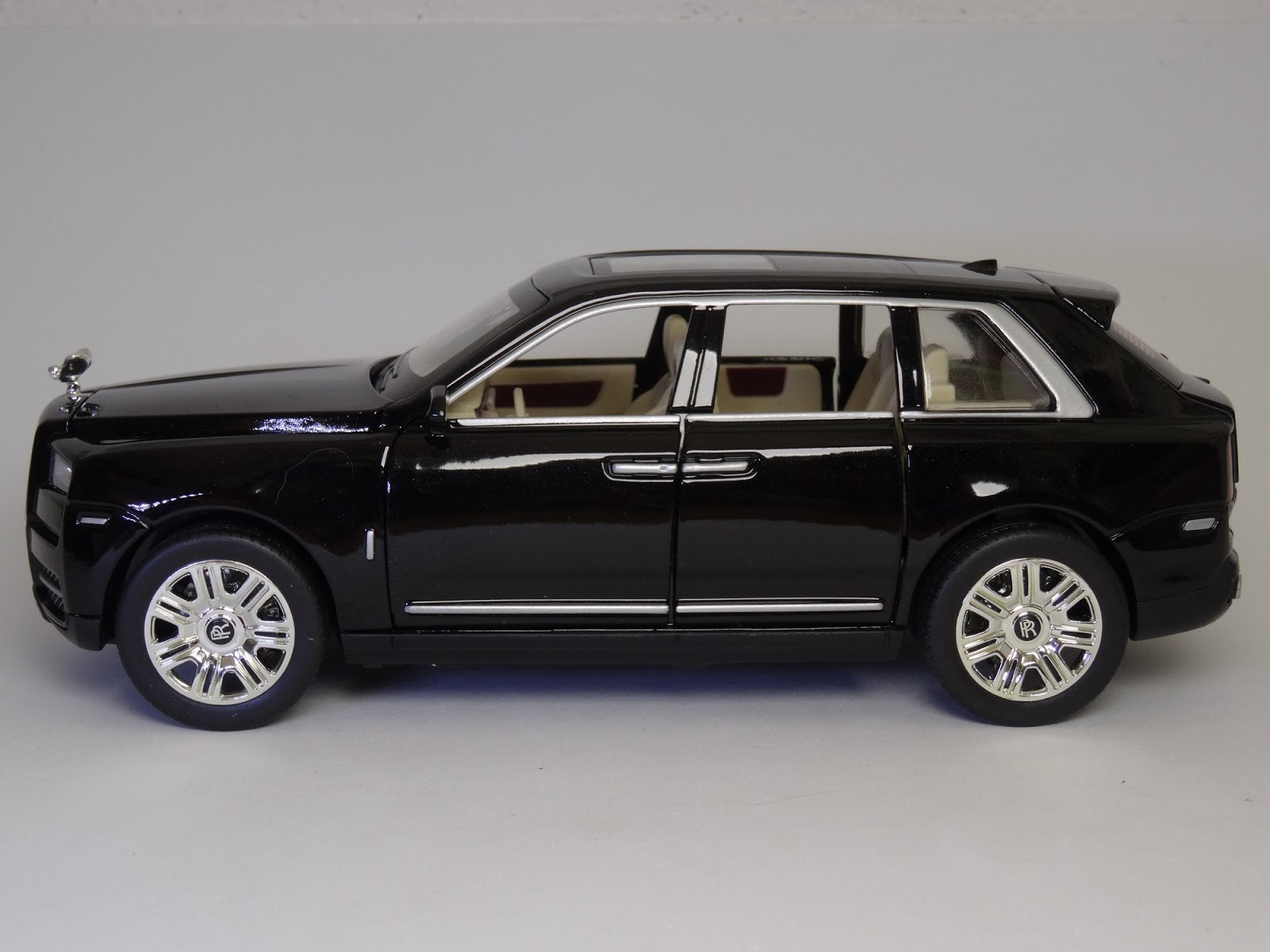 Modelli diecast 1:24 e dintorni: 1:24 Che Zhi