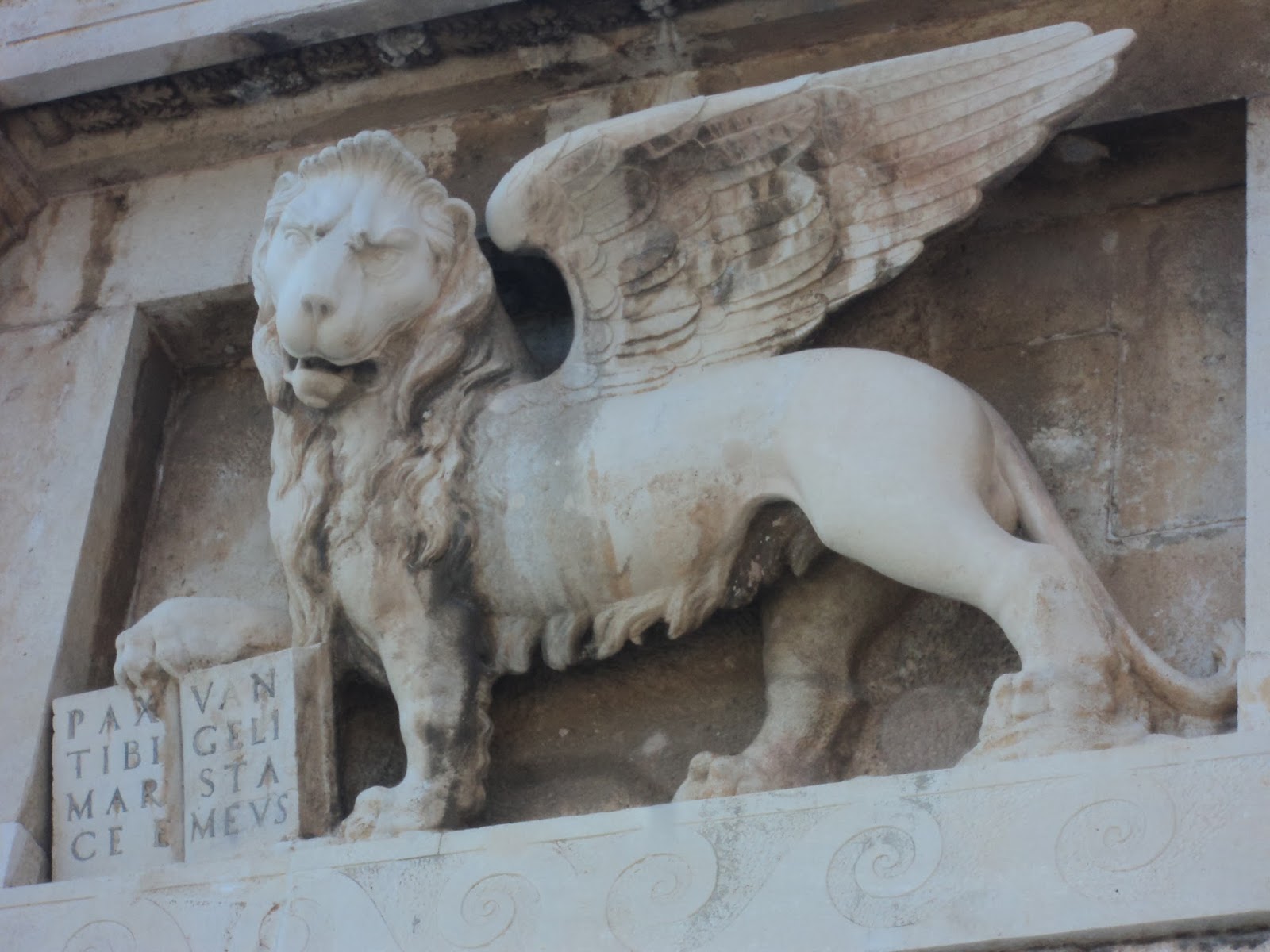 TRAS LAS HUELLAS DE HERÓDOTO. . . : EL LEÓN DE SAN MARCOS