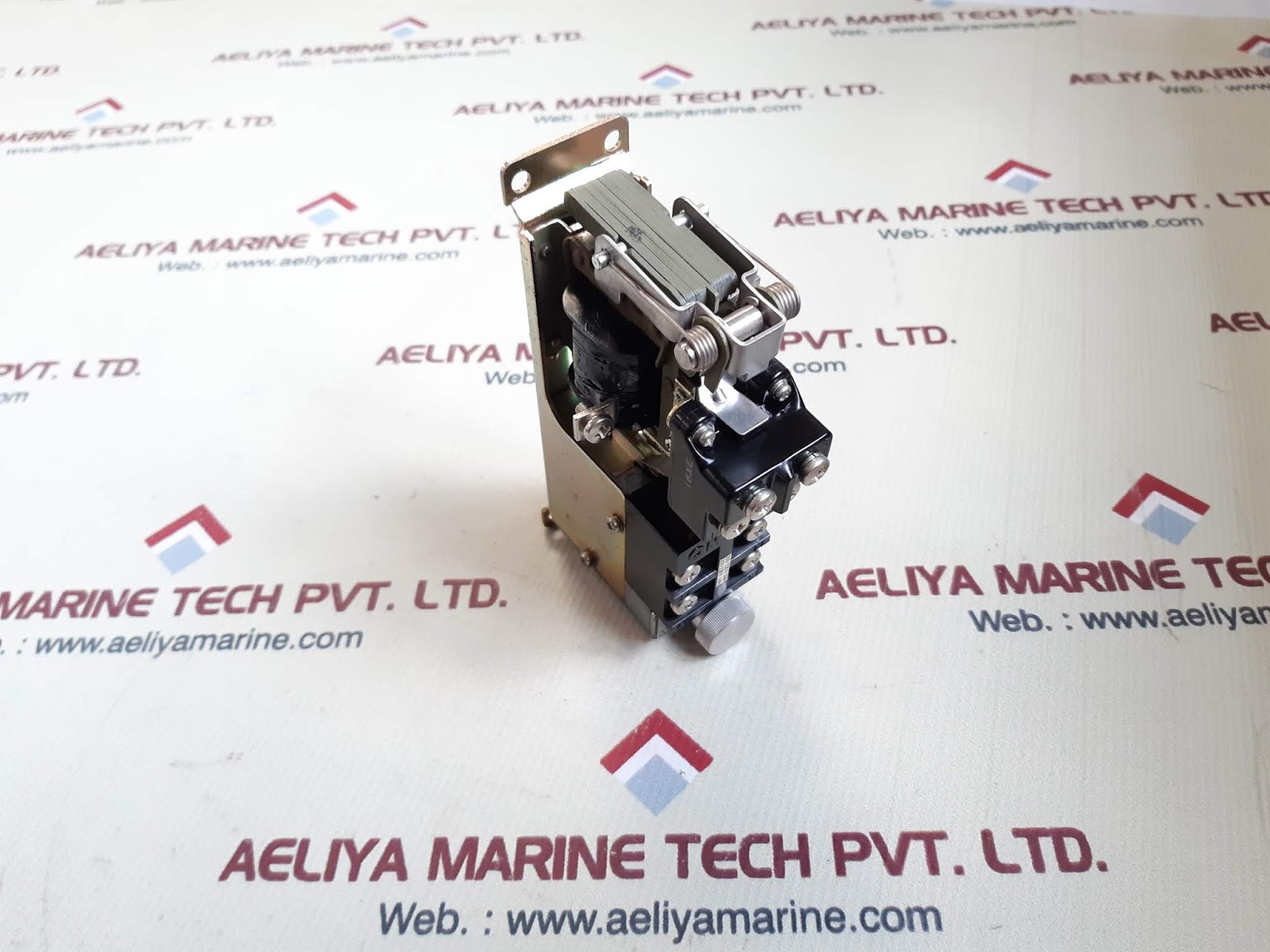 OMRON ATS-11T PNEUMATIC TIMER - Aeliya Marine