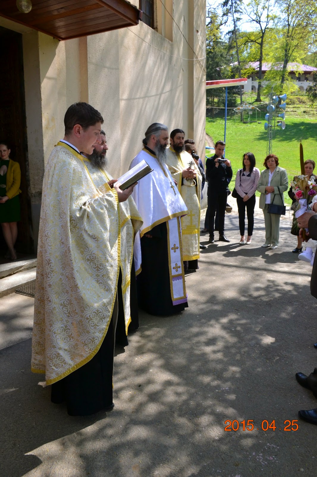 Botezul pruncilor David-Ciprian si Stefan-Ioan, Manastirea Nicula – Dar!