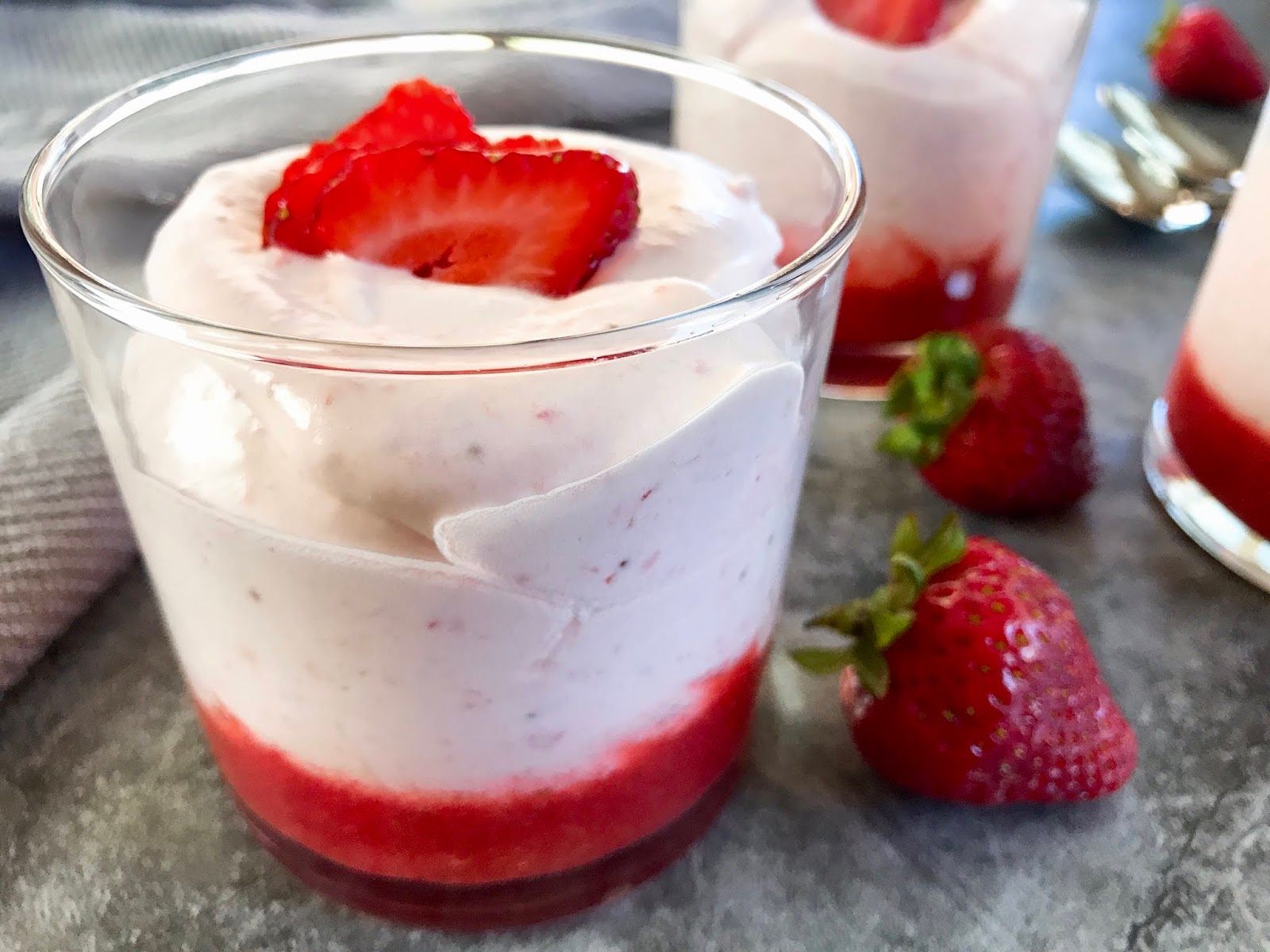 Easy Strawberry Mousse