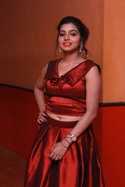 Anisha Xaxier Hot Navel Show | South Indian Navels