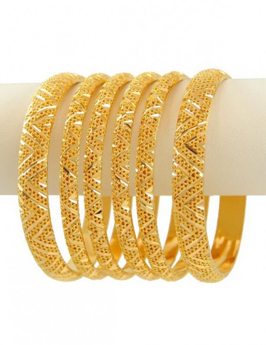 Emoo Fashion: Latest Fashion Gold Bangles Designs for Bridals