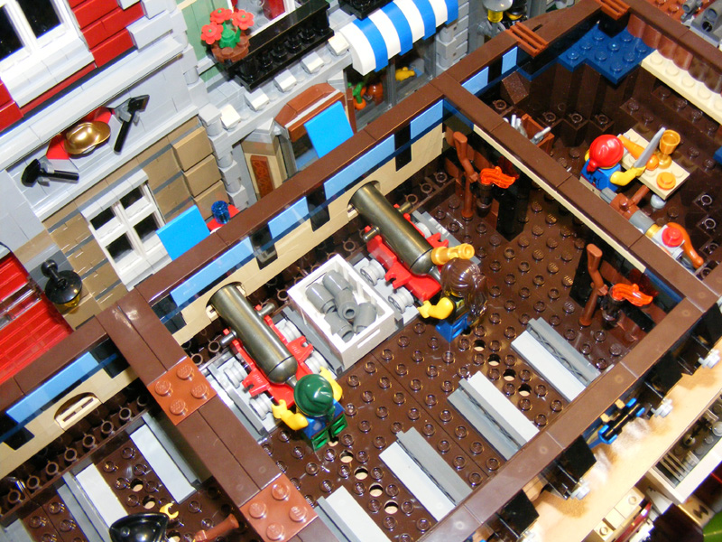 Legotropolis: Imperial Flagship 10210