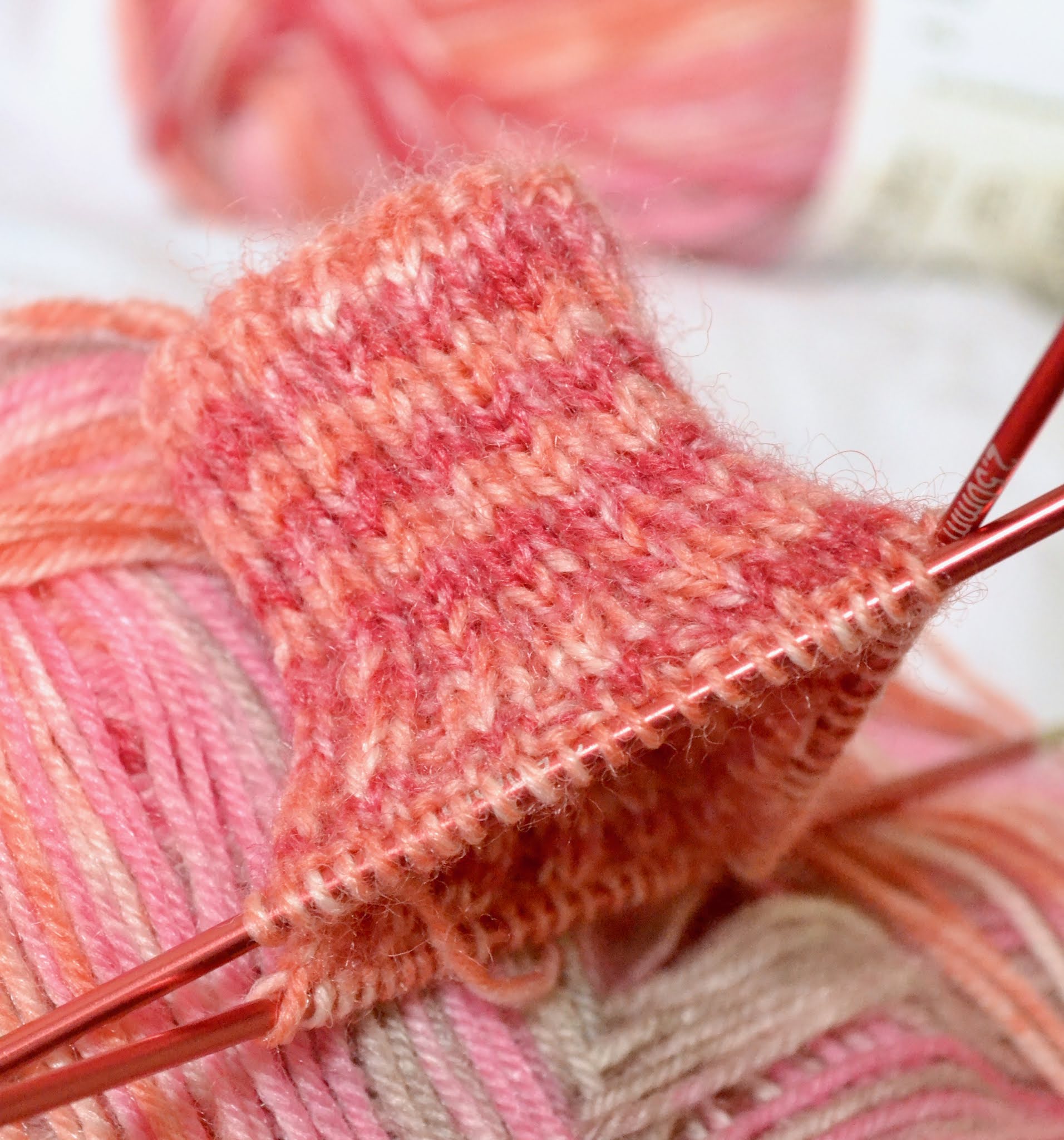 Knitting Novice: Sock Knitting for Beginners - 5 Tips for Perfect, Top ...