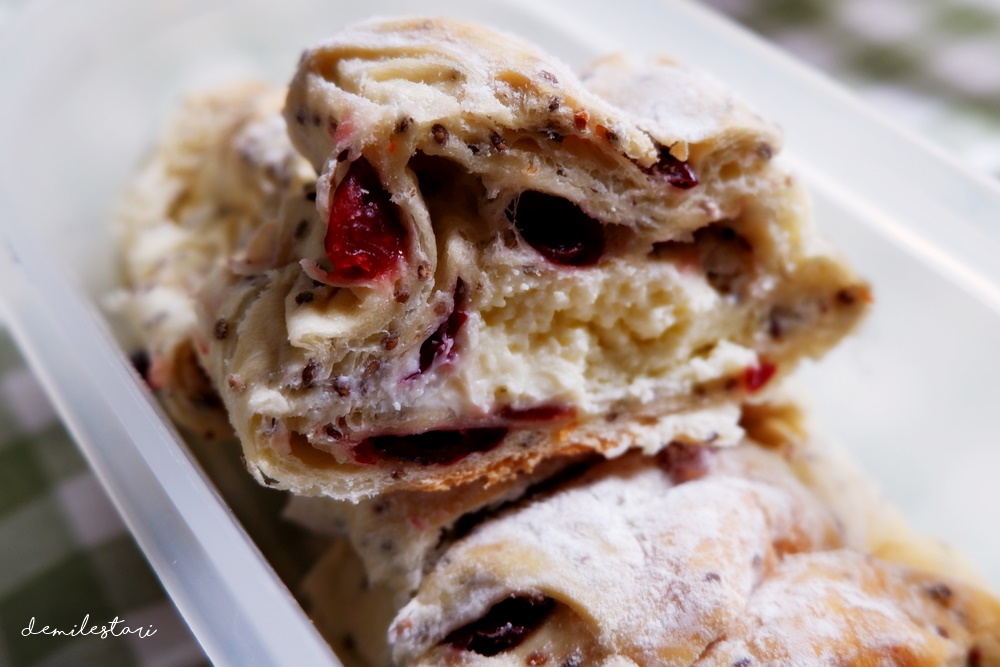 Roti Macan - demilestari