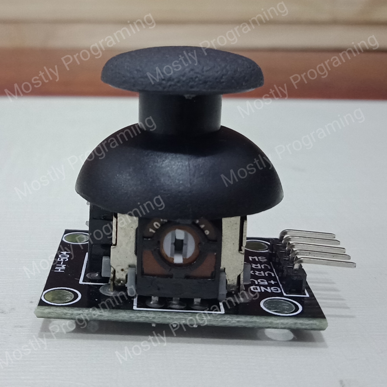 JoyStick HW-504 Interfacing with Arduino