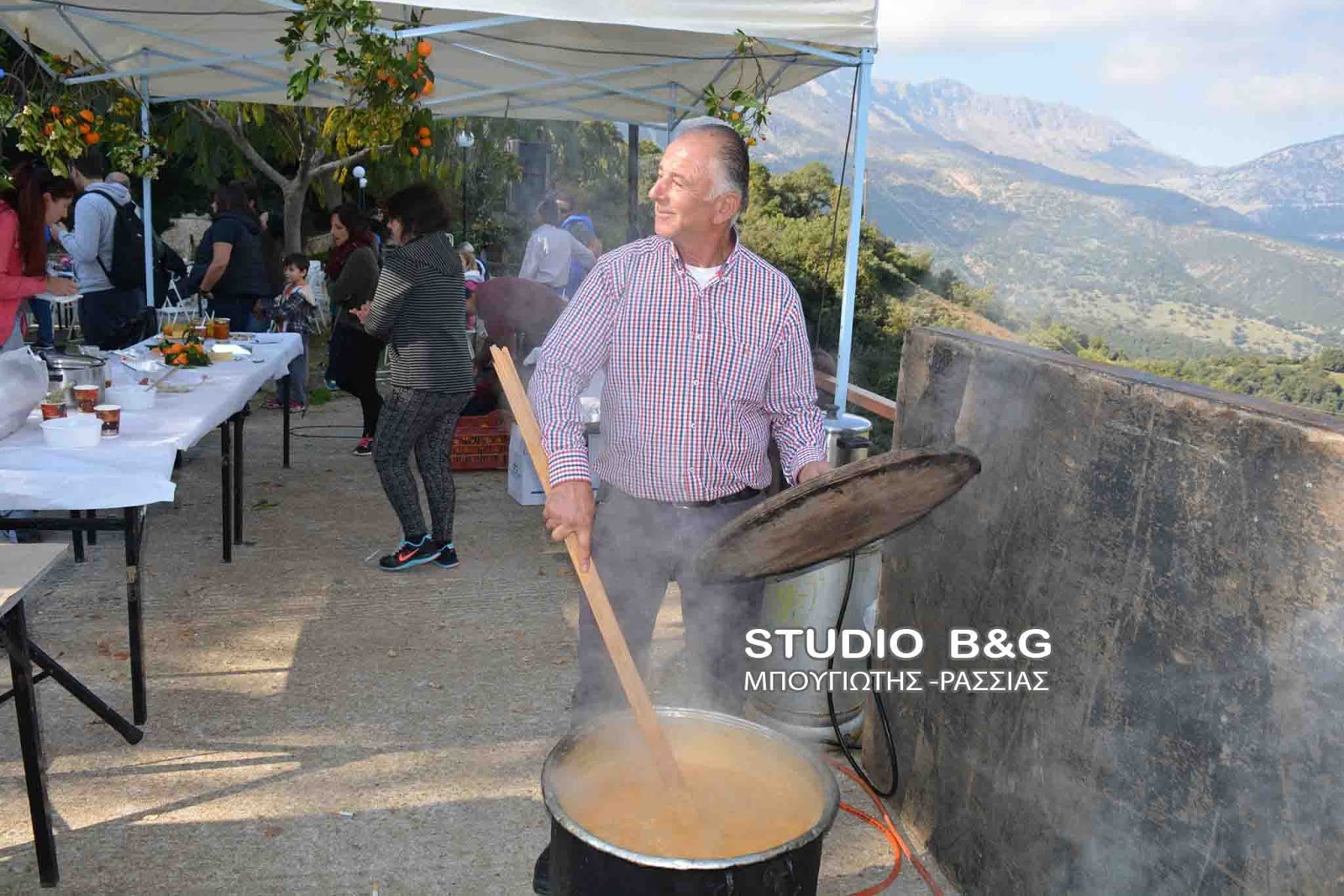 Φωτογραφία: ΠΕΖΟΠΟΡΙΑ ΣΤΗΝ ΚΡΥΑ ΒΡΥΣΗ ΜΕ ΓΚΟΓΚΕΣ ΚΑΙ ΦΑΣΟΛΑΔΑ.