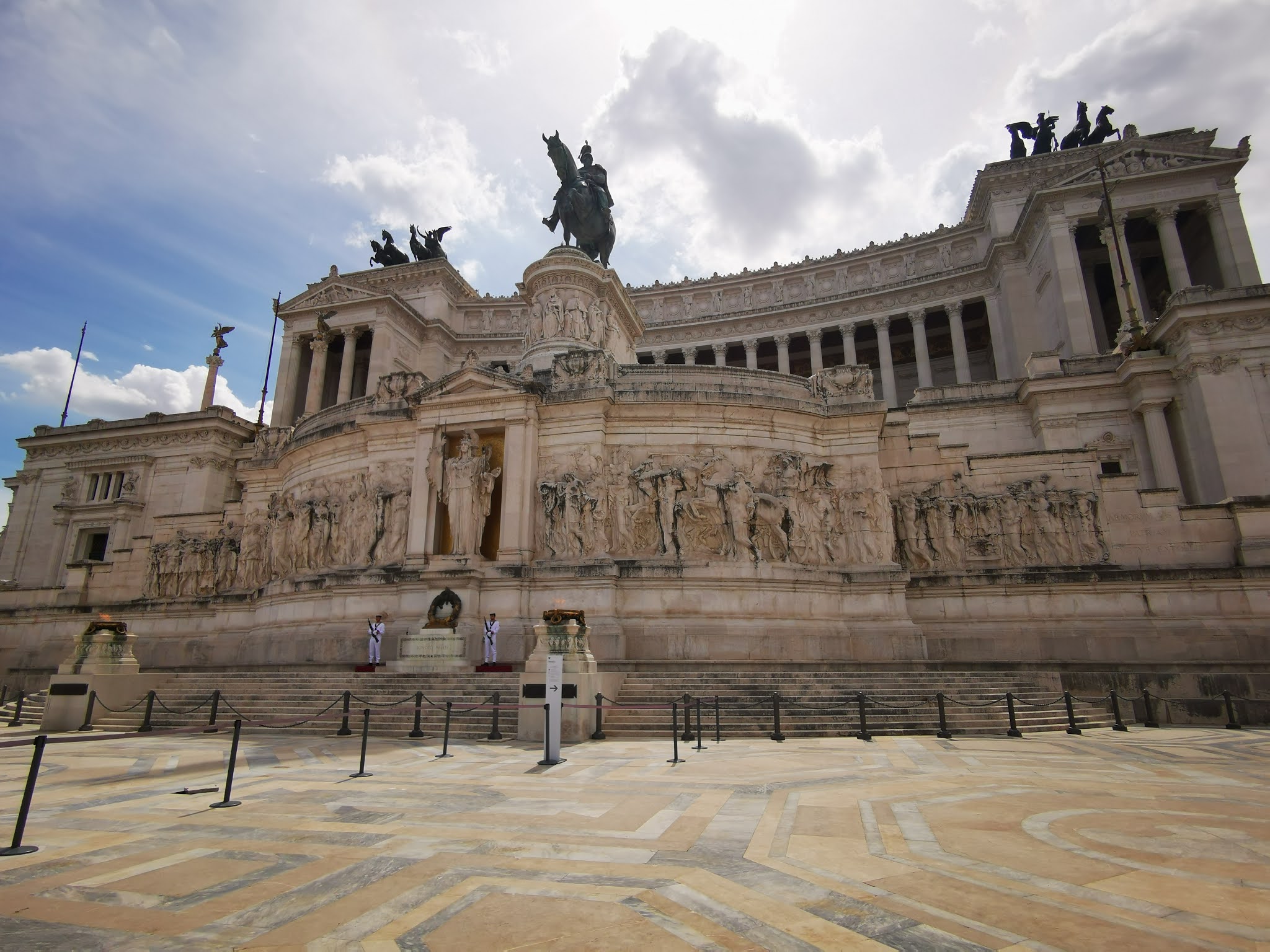 Altare della patria, domani andiamo a ... Roma