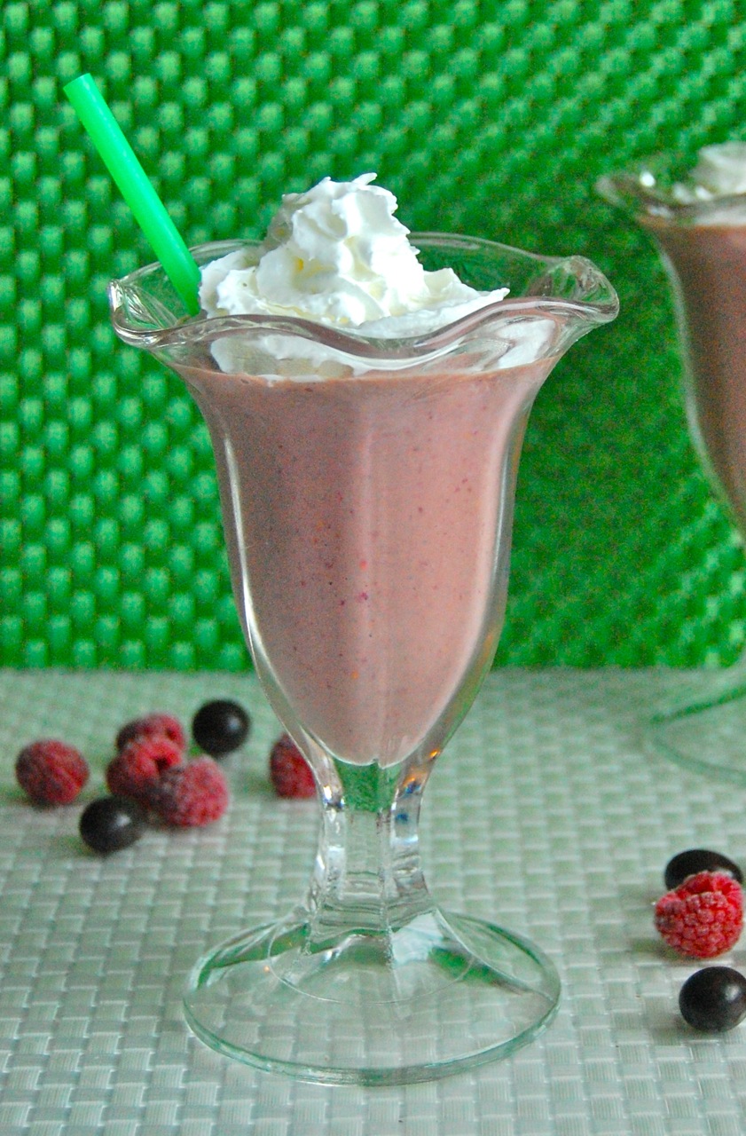 Dairy Good Life: #MilkshakeWeek: Dark Chocolate Raspberry Milkshake