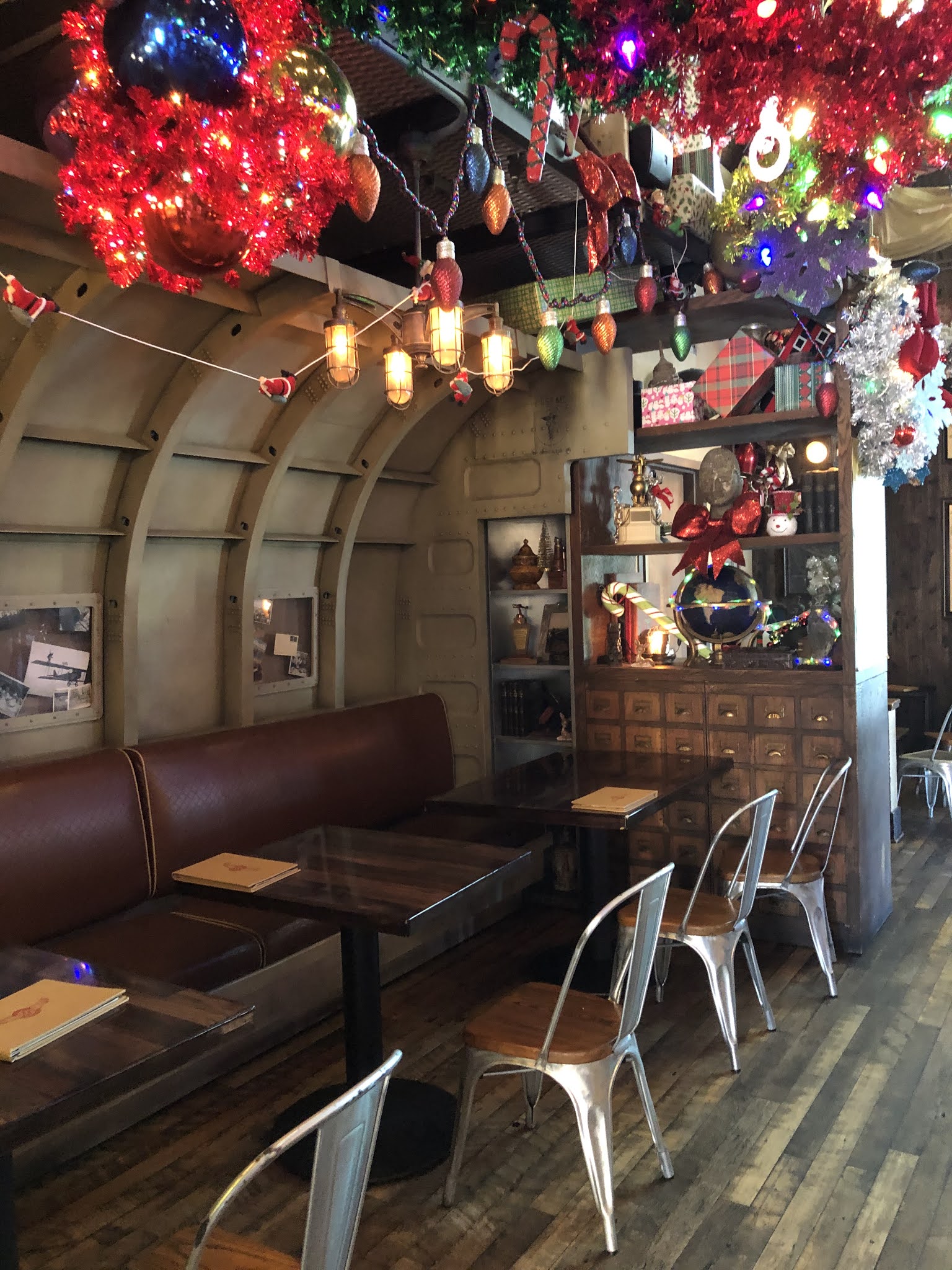 Jock Lindsey's Hangar Bar