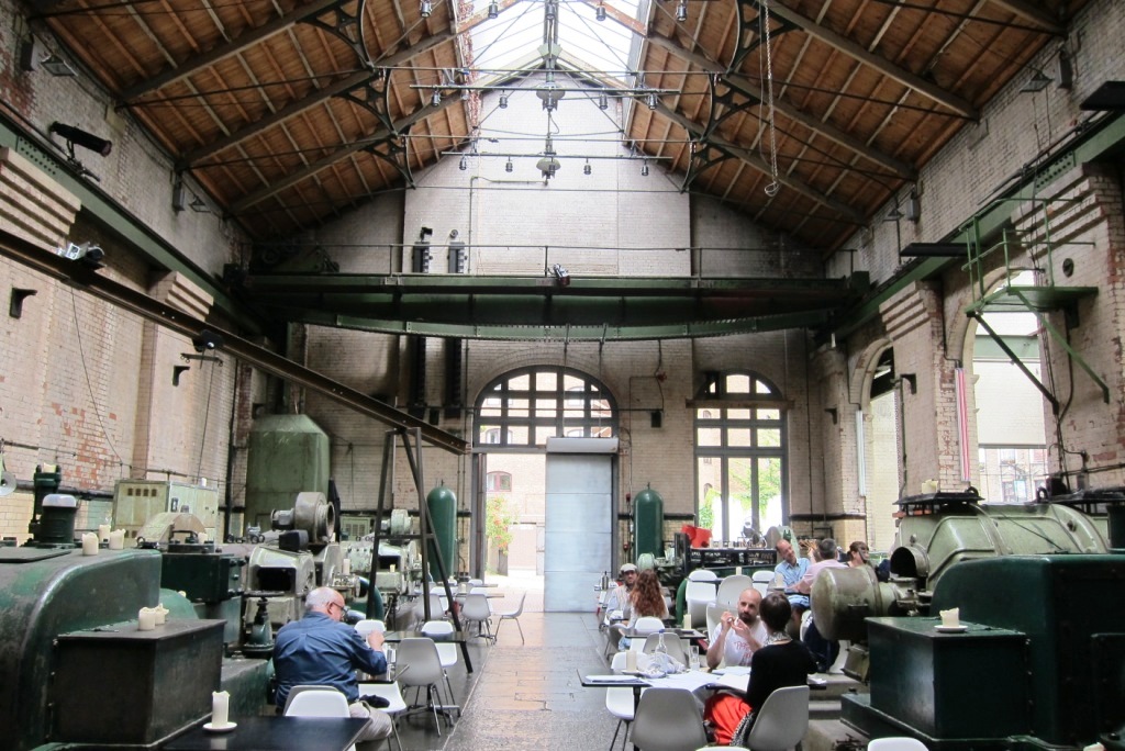 Doves Today: The Wapping Project