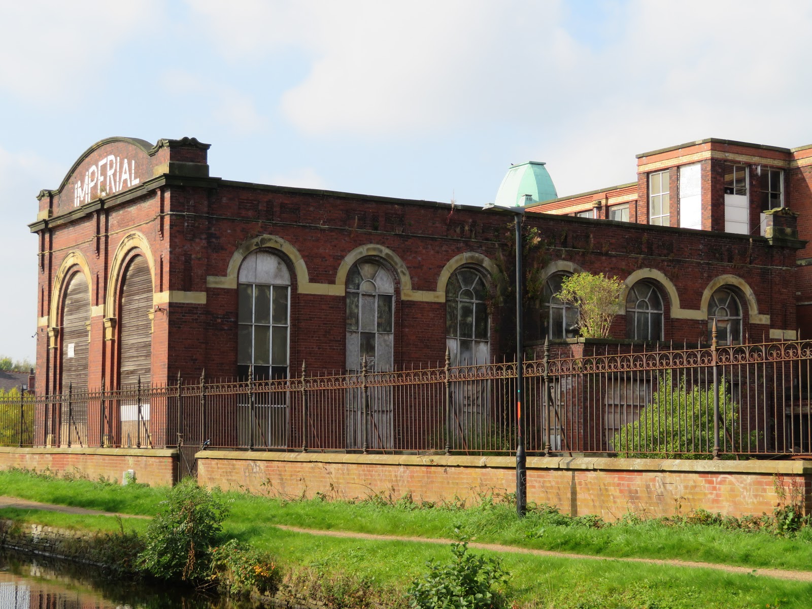 NB Holderness: Chemicals, coke and coal.