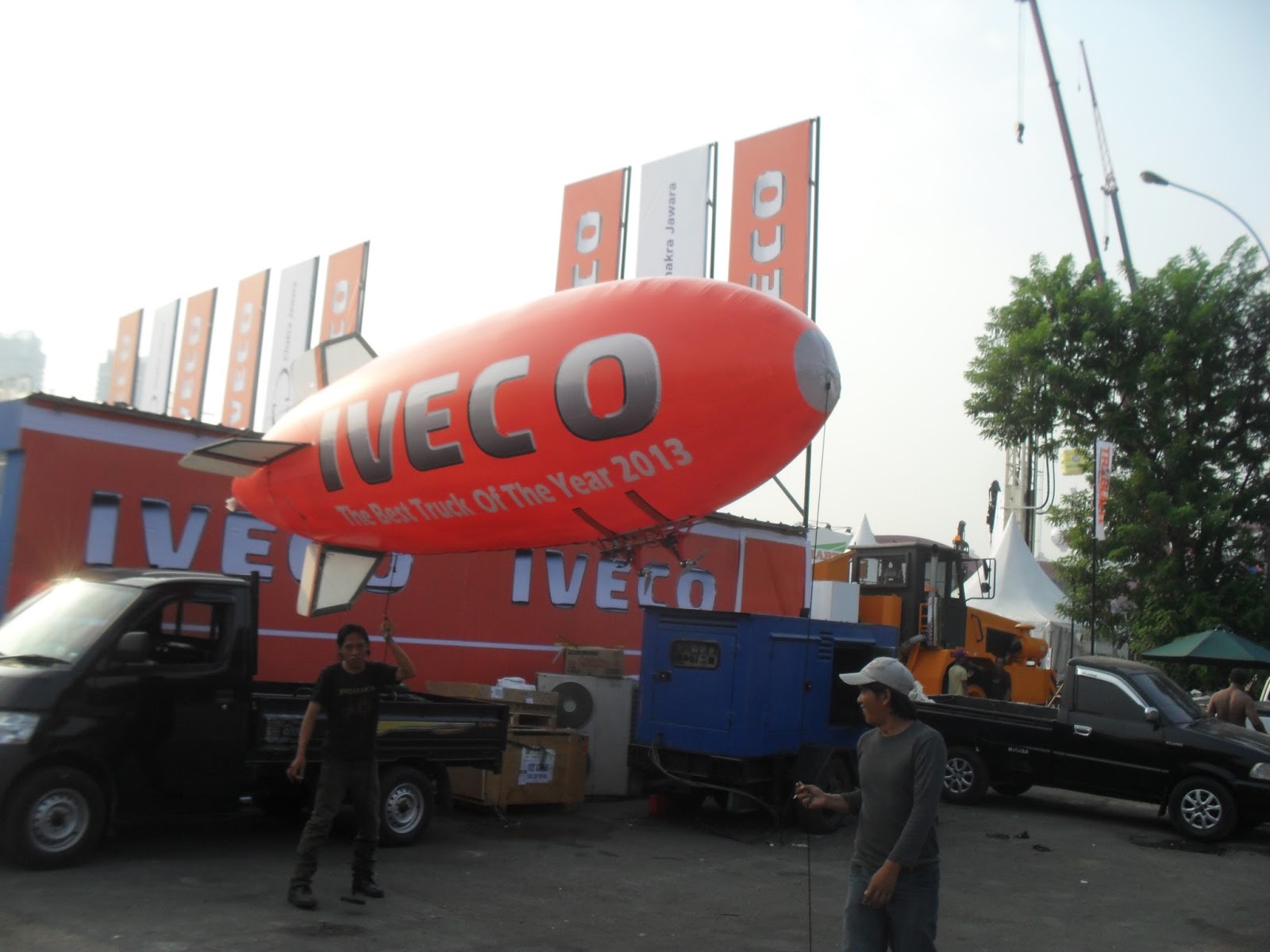 KREASI BALON: Balon Zeppelin Indoor/Outdoor