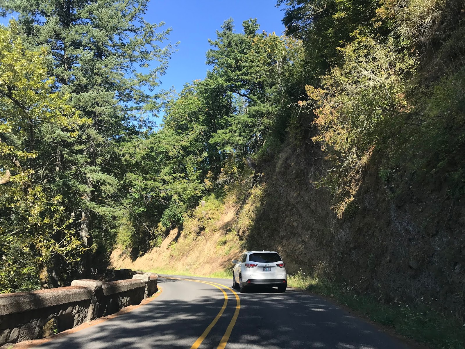 US Route 30/Columbia River Highway; old US 30 on the Historic Columbia ...