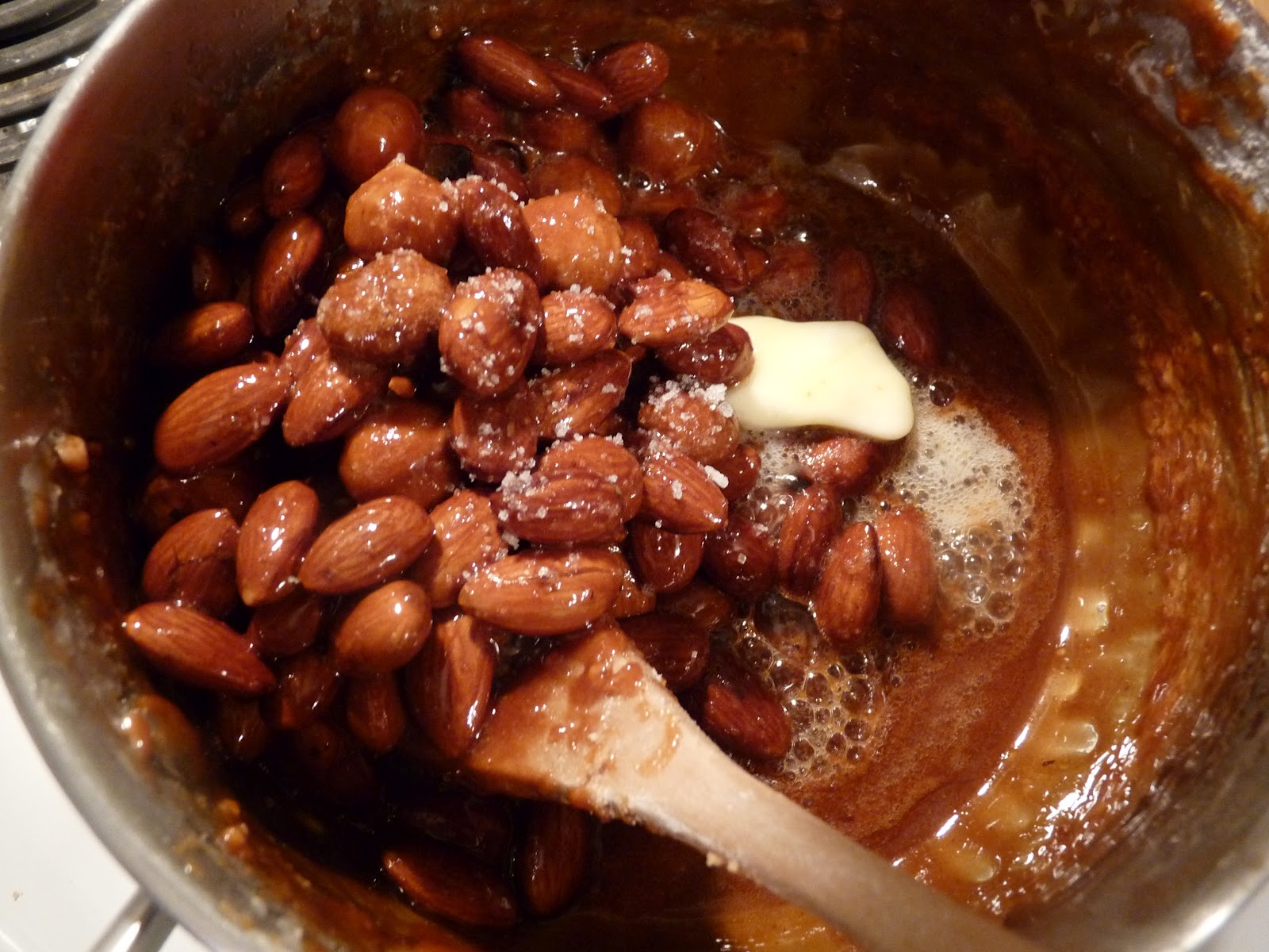 Lolo aux fourneaux: Amandes caramélisées, mmmmmh