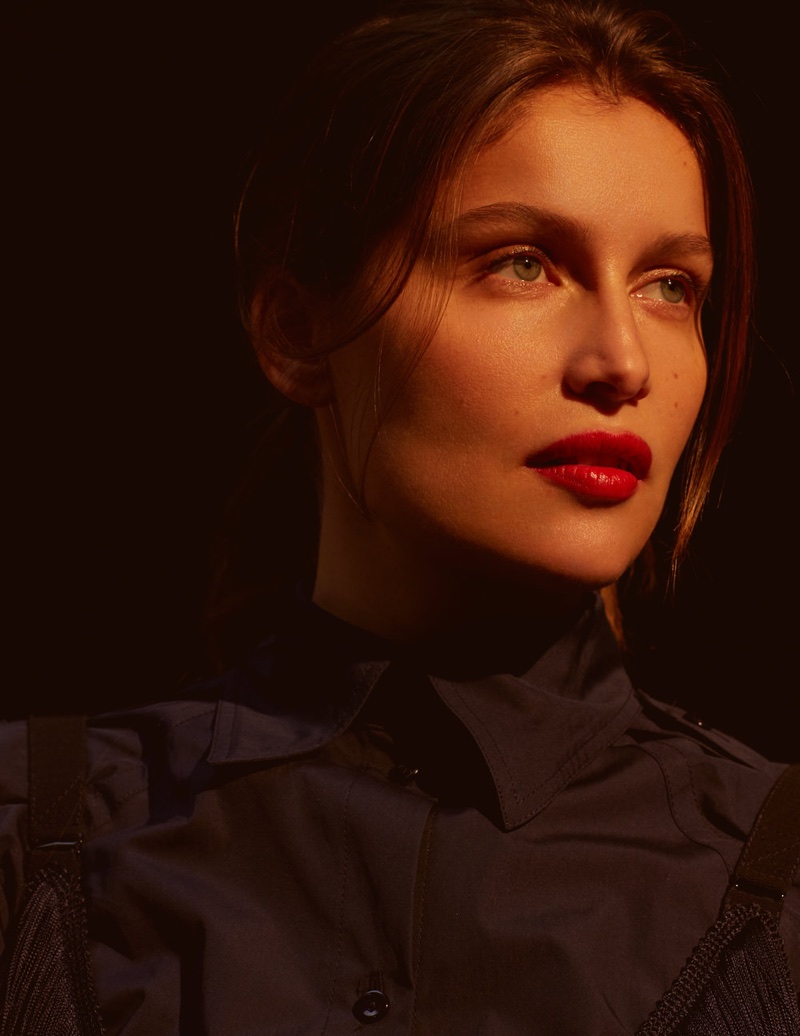 SNEAK PEEK : Laetitia Casta Covers "Elle"