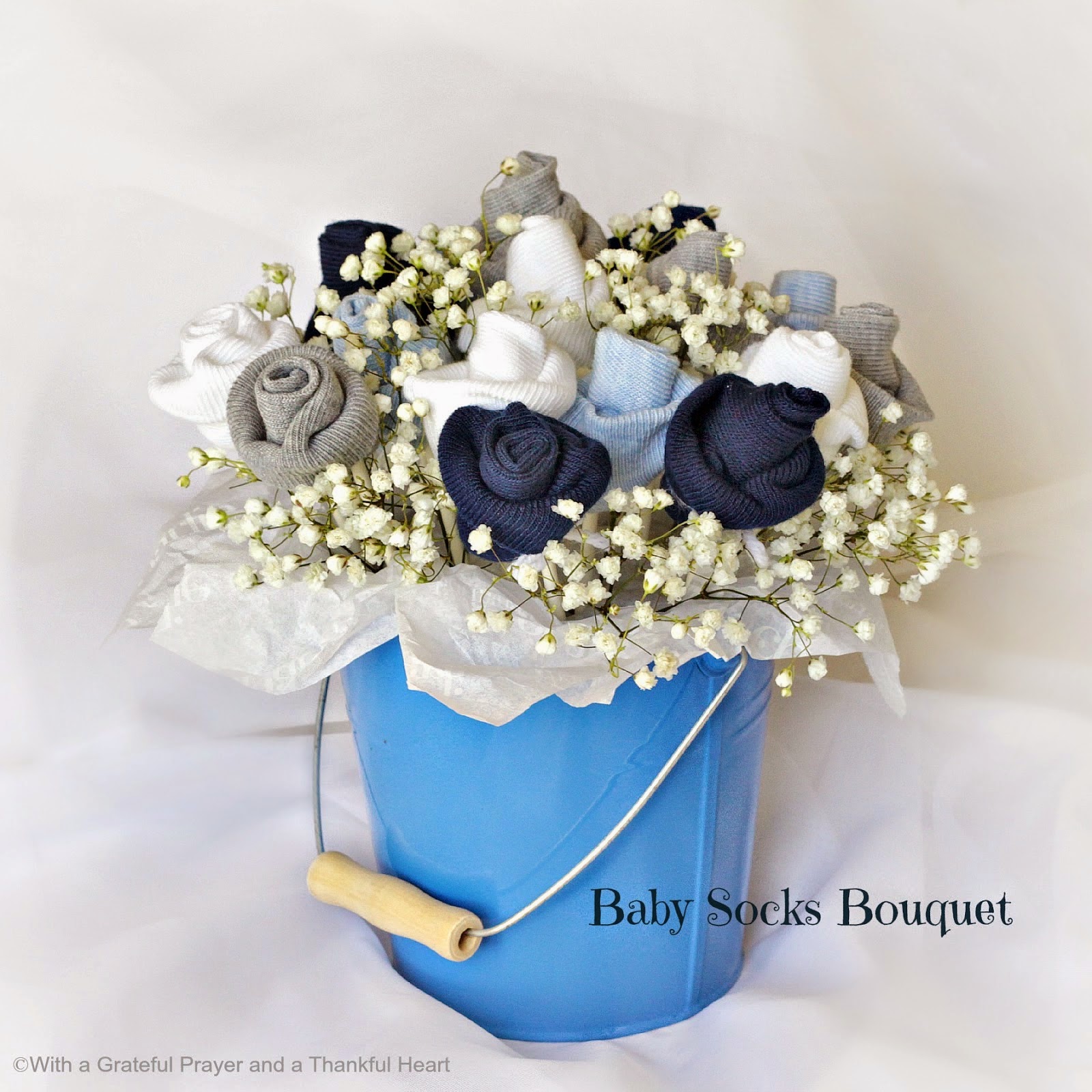 DIY Baby Socks Flower Bouquet - The Idea King