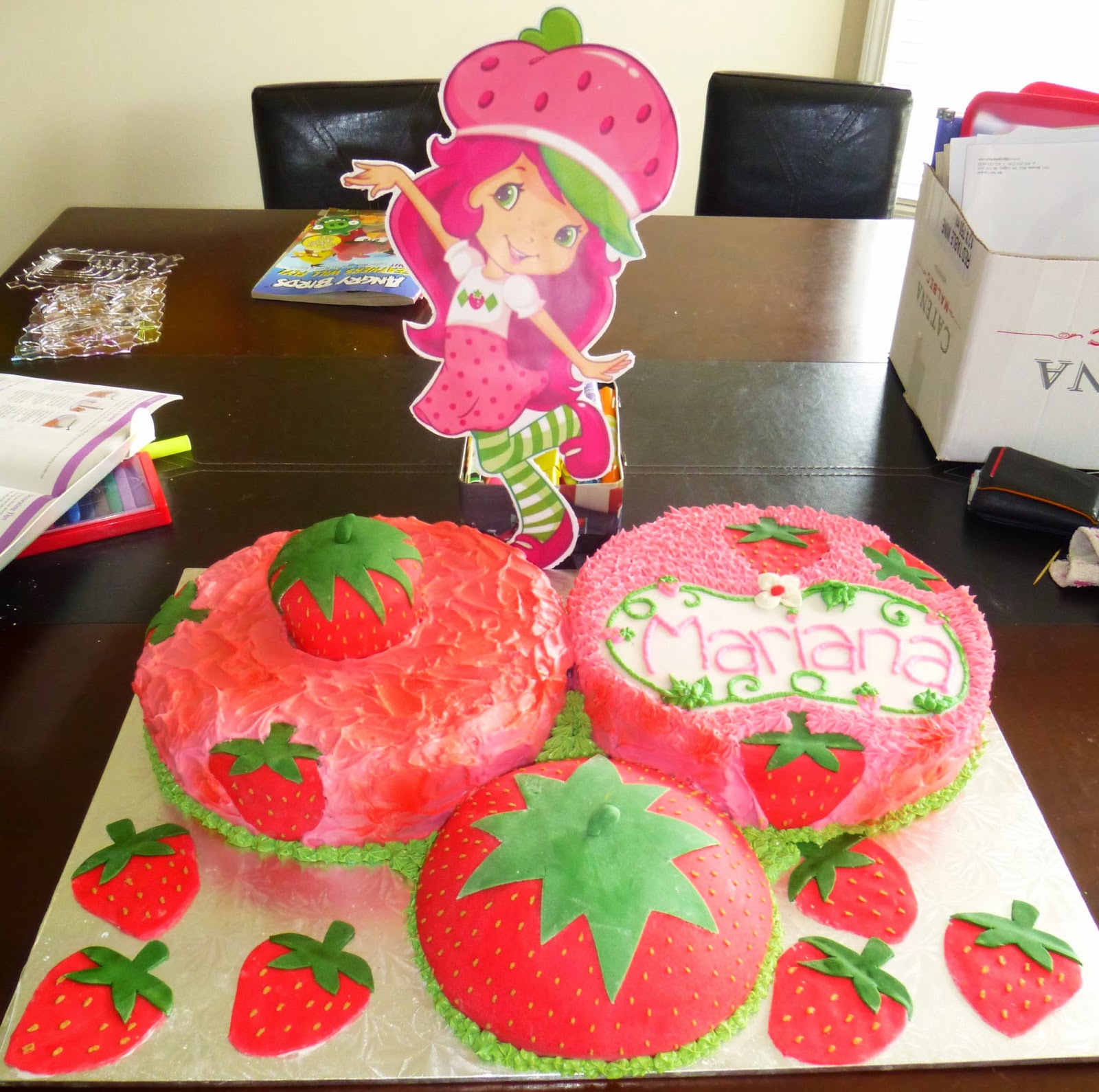 Utopia Party Decor: Strawberry Shortcake Party Decor