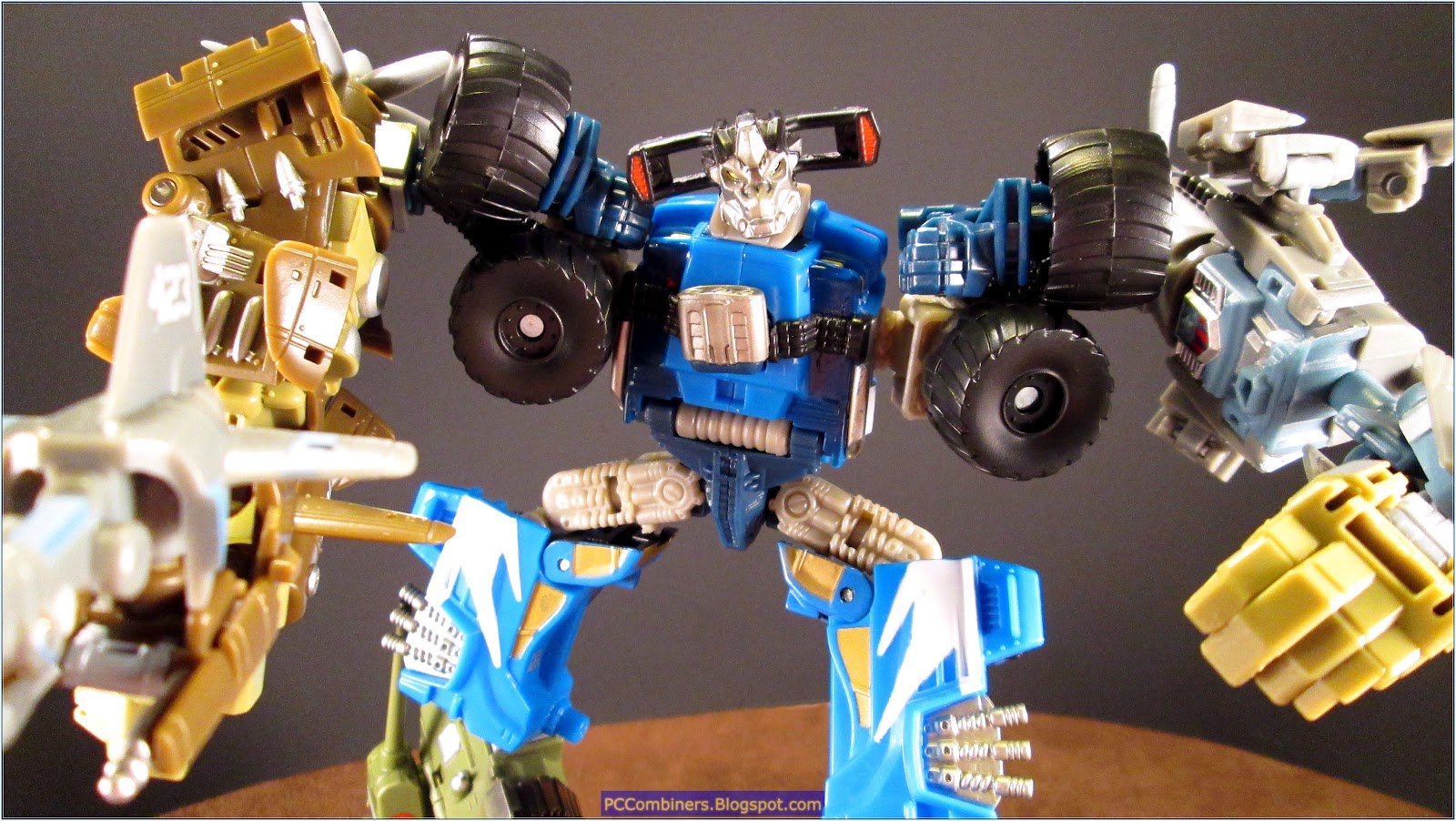 Transformers Power Core Combiners @ PCCombiners.blogspot.com: Jul 6, 2012