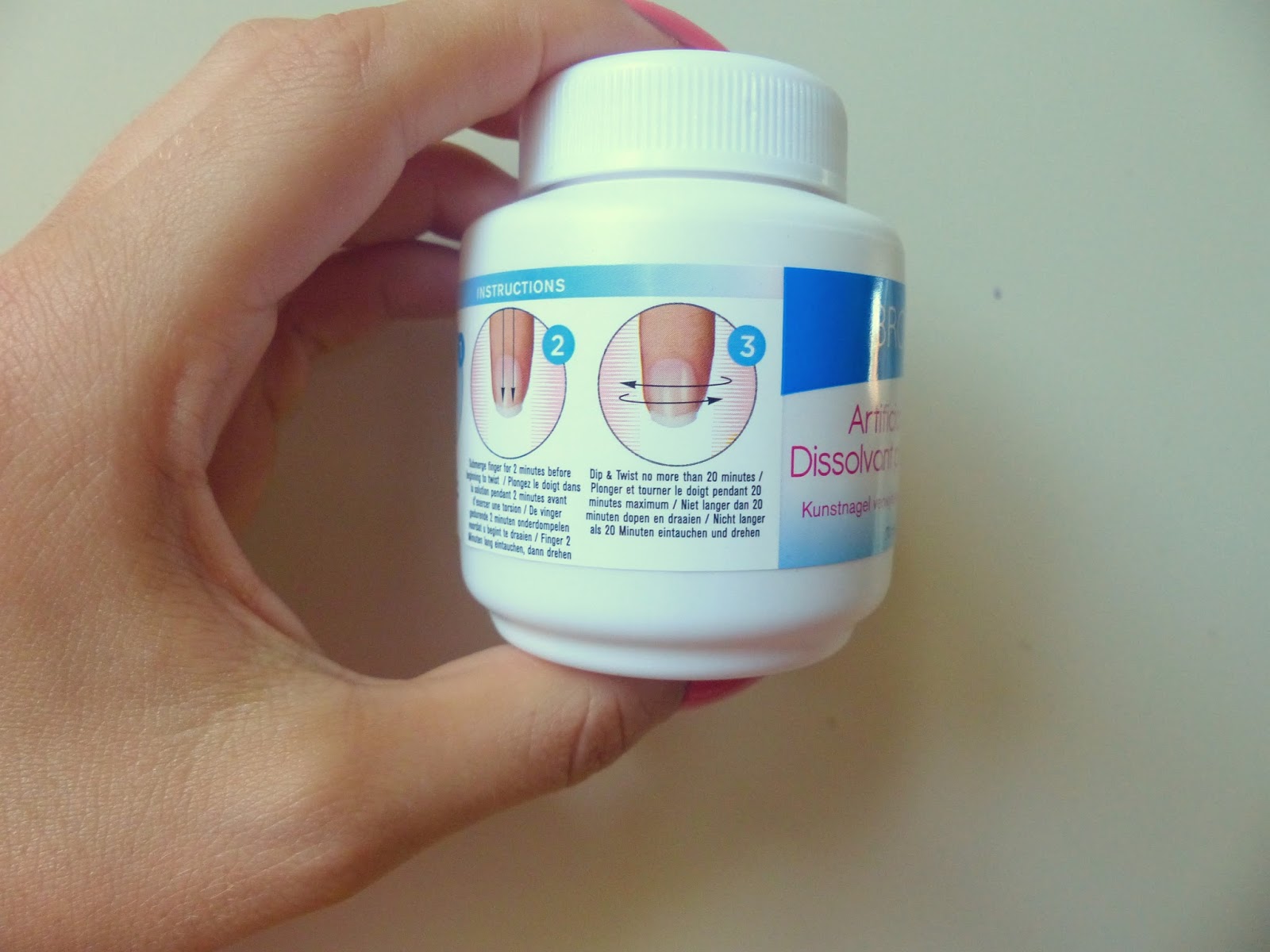 BeautieSmoothie: HOW TO REMOVE FALSE NAILS THE RIGHT WAY BeautieSmoothie: HOW TO REMOVE FALSE NAILS THE RIGHT WAY