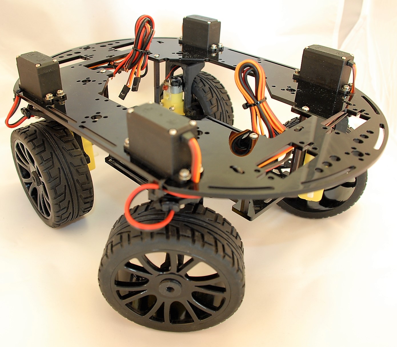 Andromina robot V.2.0: Arduino, ruedas grandes y robots. El robot 4x4 ...