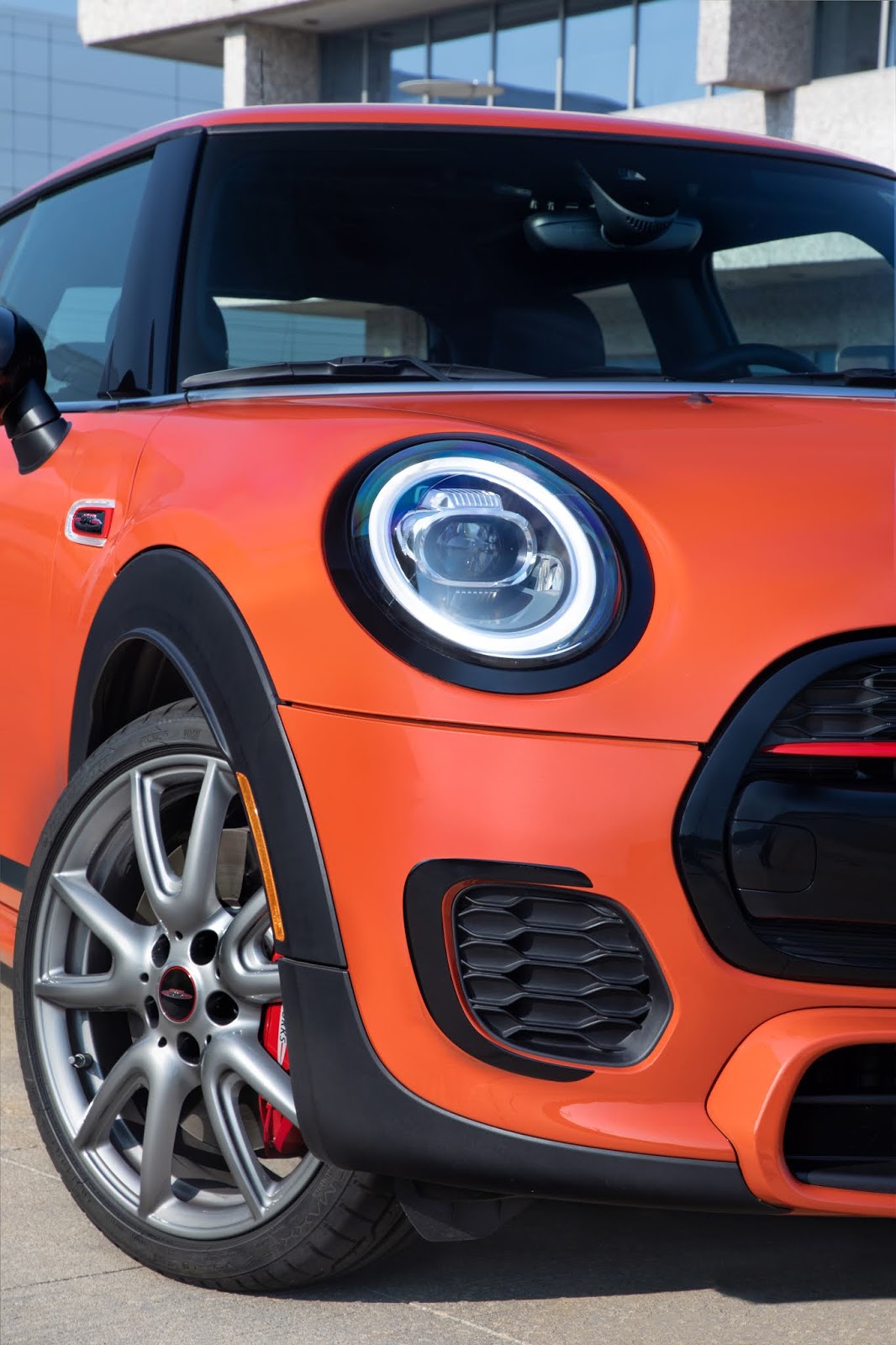 The Auto Advisor Group: MINI COOPER INTERNATIONAL ORANGE DEBUTS