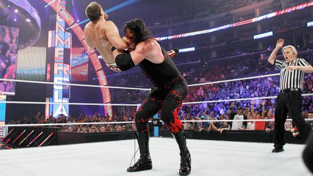 WWE In live!!!!: KANE vs DANIEL BRYAN