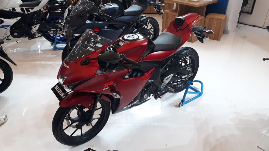 Jual Kredit Motor Suzuki GSX-R150 MATTE RED New 2019 - Jabodetabek ...