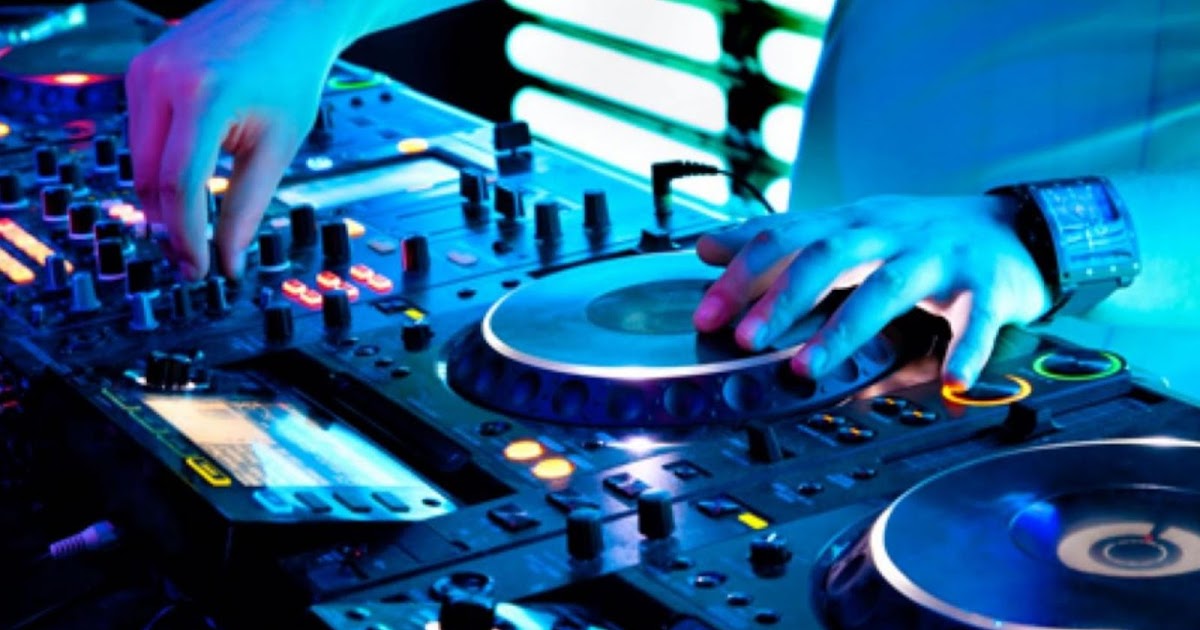 Choosing a DJ - 4 Things to Look for During Your Planning