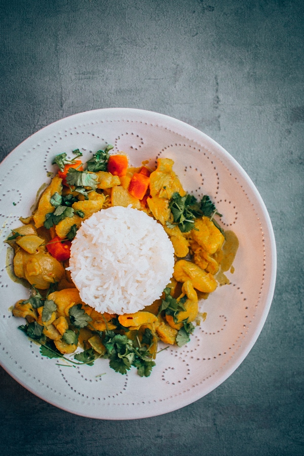 Żółte curry + szpinak po tajsku | Nóż i Widelec