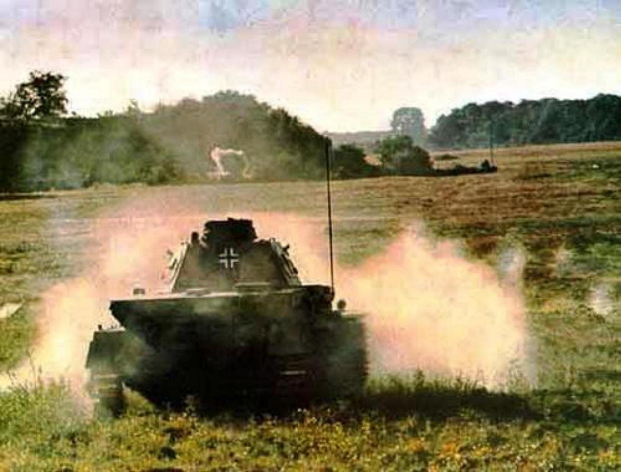 Military History Of the 20th Century: Panzer Mk IV tanks including rare ...