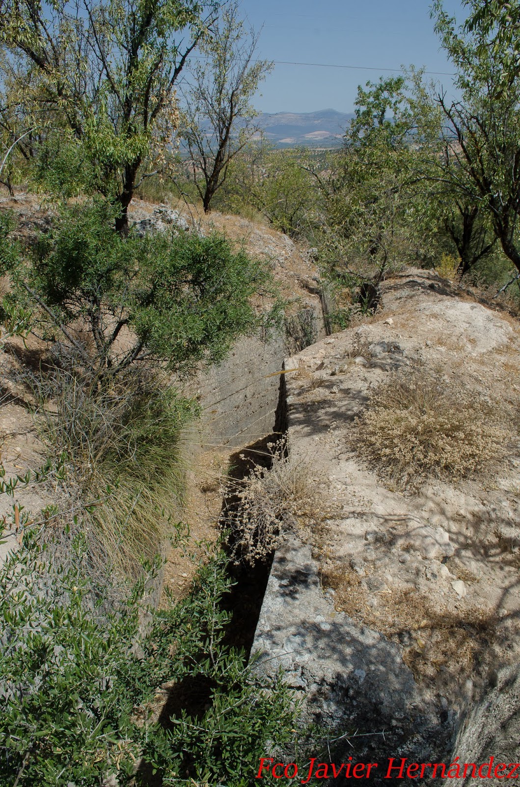 Lugares de Granada con encanto. : Trincheras de la Guerra Civil. Calicasas.