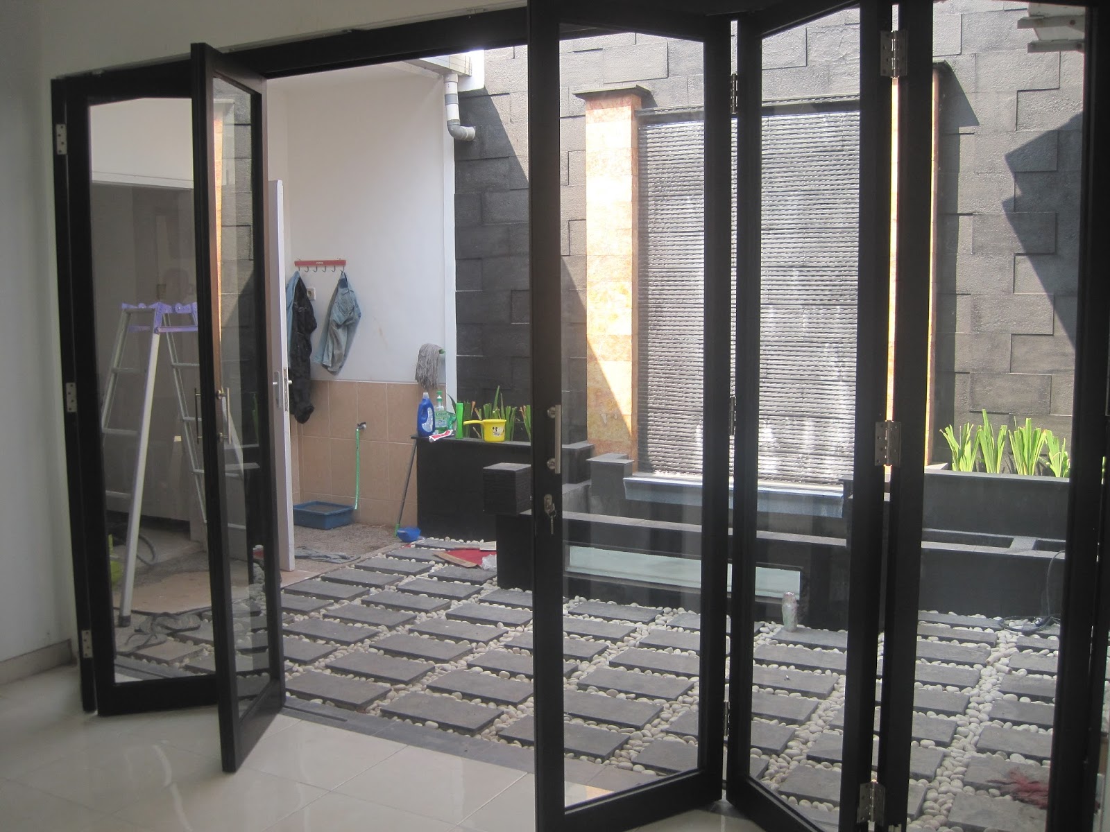 Cara Pasang Rel Pintu Lipat Aluminium | Pintu Aluminium 0813-1015-7660