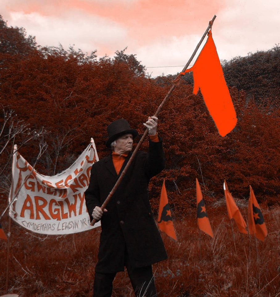 Yr Aflonyddwch Mawr: Wales - Hirwaun 1831 - Lewis Lewis Raising the Red ...