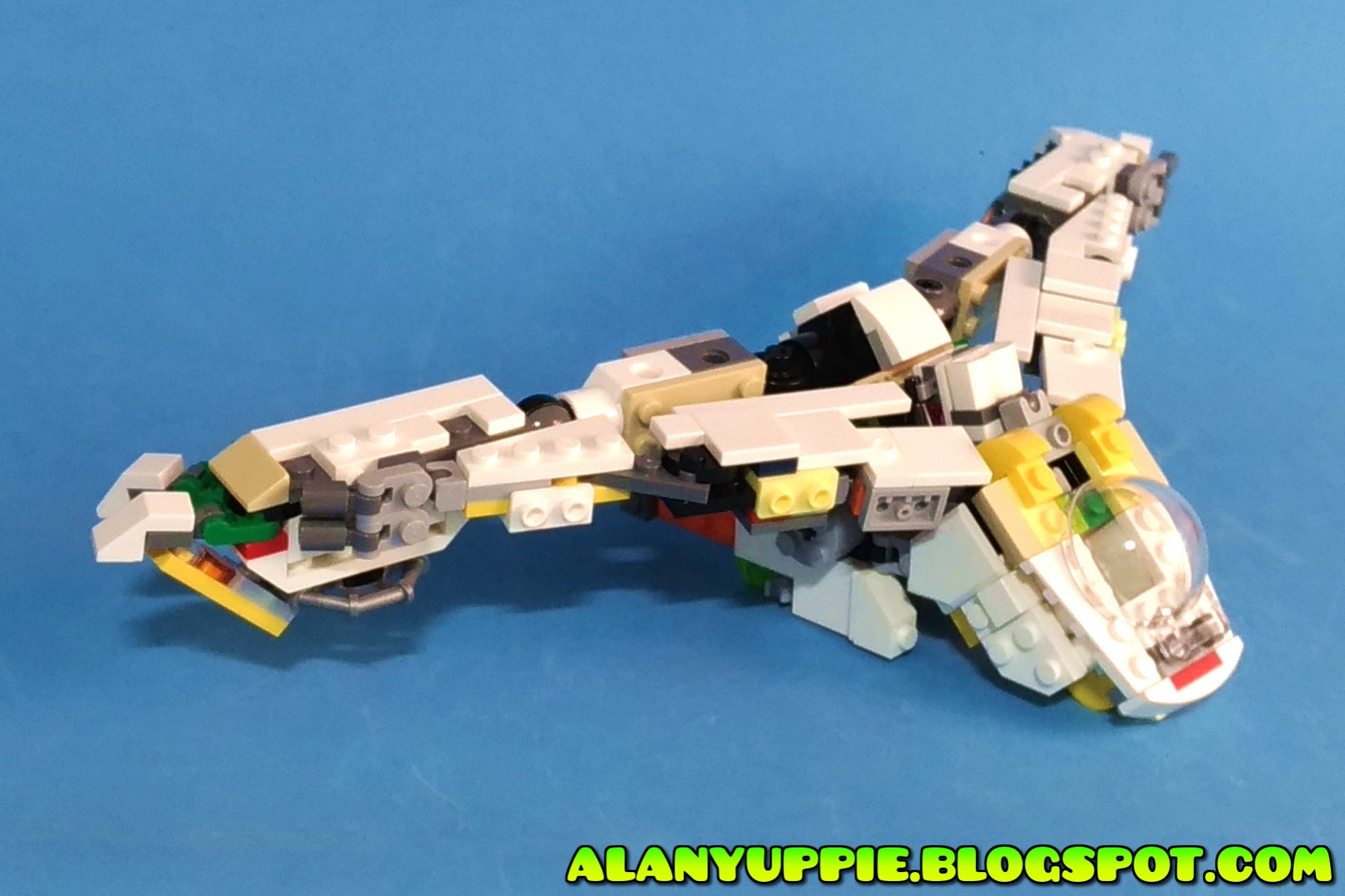 LEGO MOC Transformer Benatar ship from LEGO Creator 31115: Space Mining ...