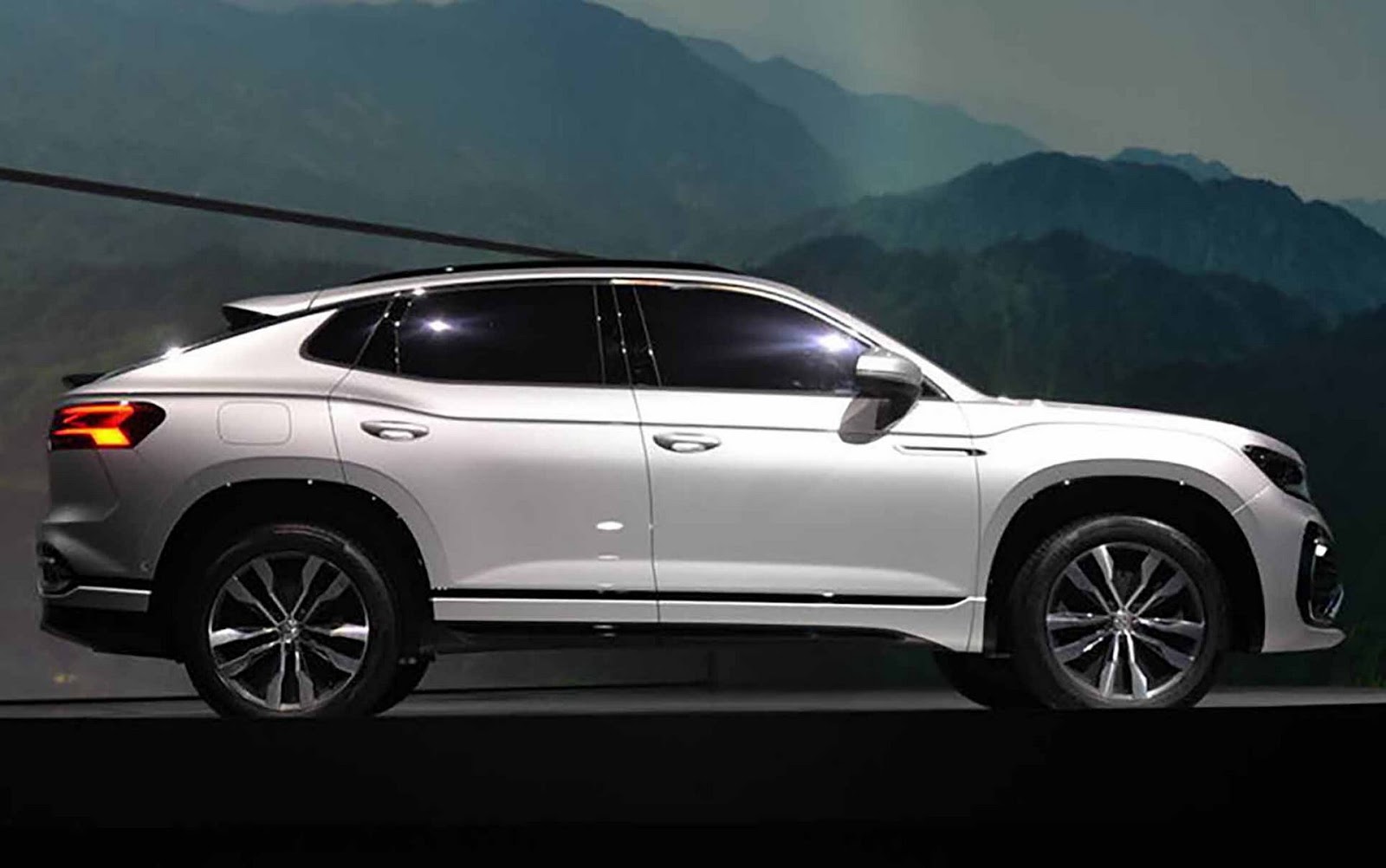 Volkswagen SUV Concept Coupé apresentado em Shanghai