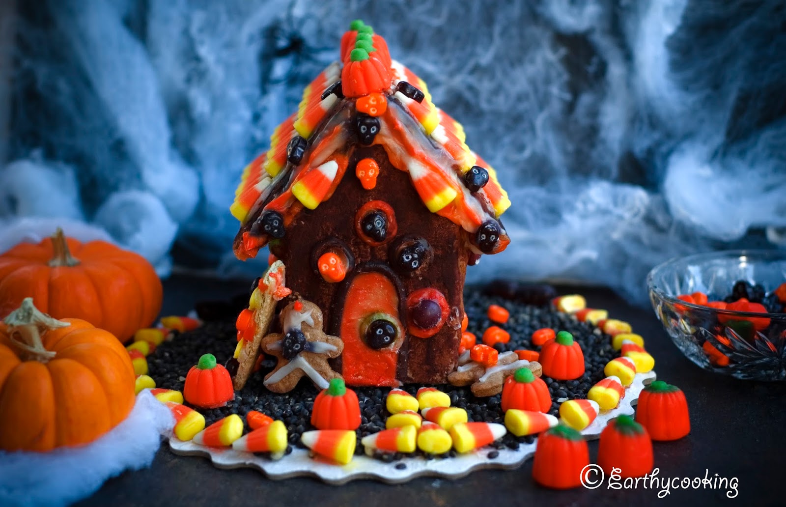 Earthycooking : Halloween Gingerbread House