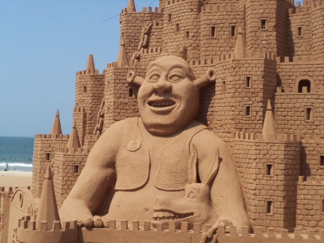 Not Just Curry and Chapatti : Simon Smith - The Sand Wizard from the Uk ...