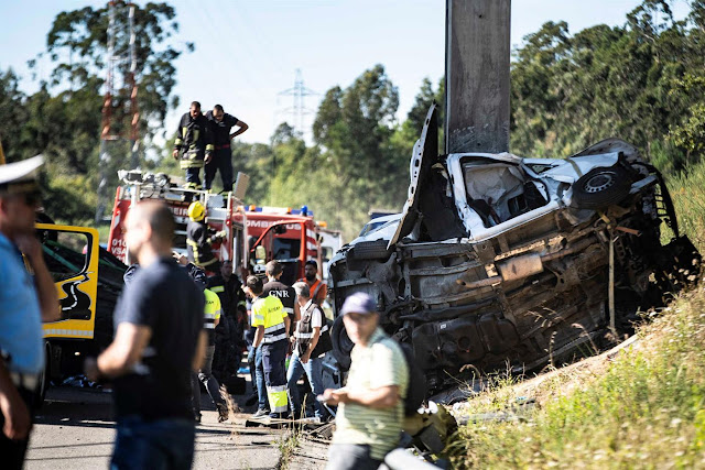 Dois Mortos e Três Feridos em Acidente na A1 em Ovar - VIDA DE BOMBEIRO